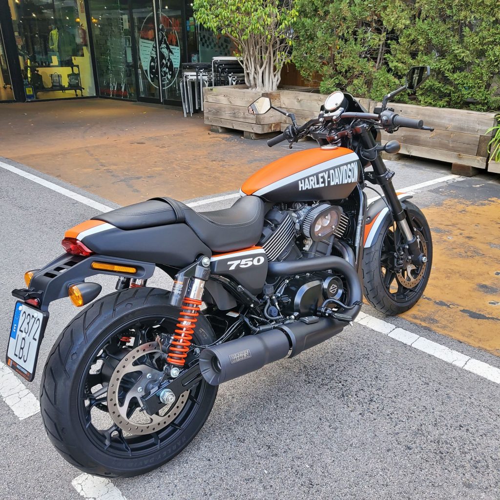 HARLEY-DAVIDSON-STREET-ROD-CUSTOMIZADA-GENERACIÓN-Z-03 - Espacio Harley ...